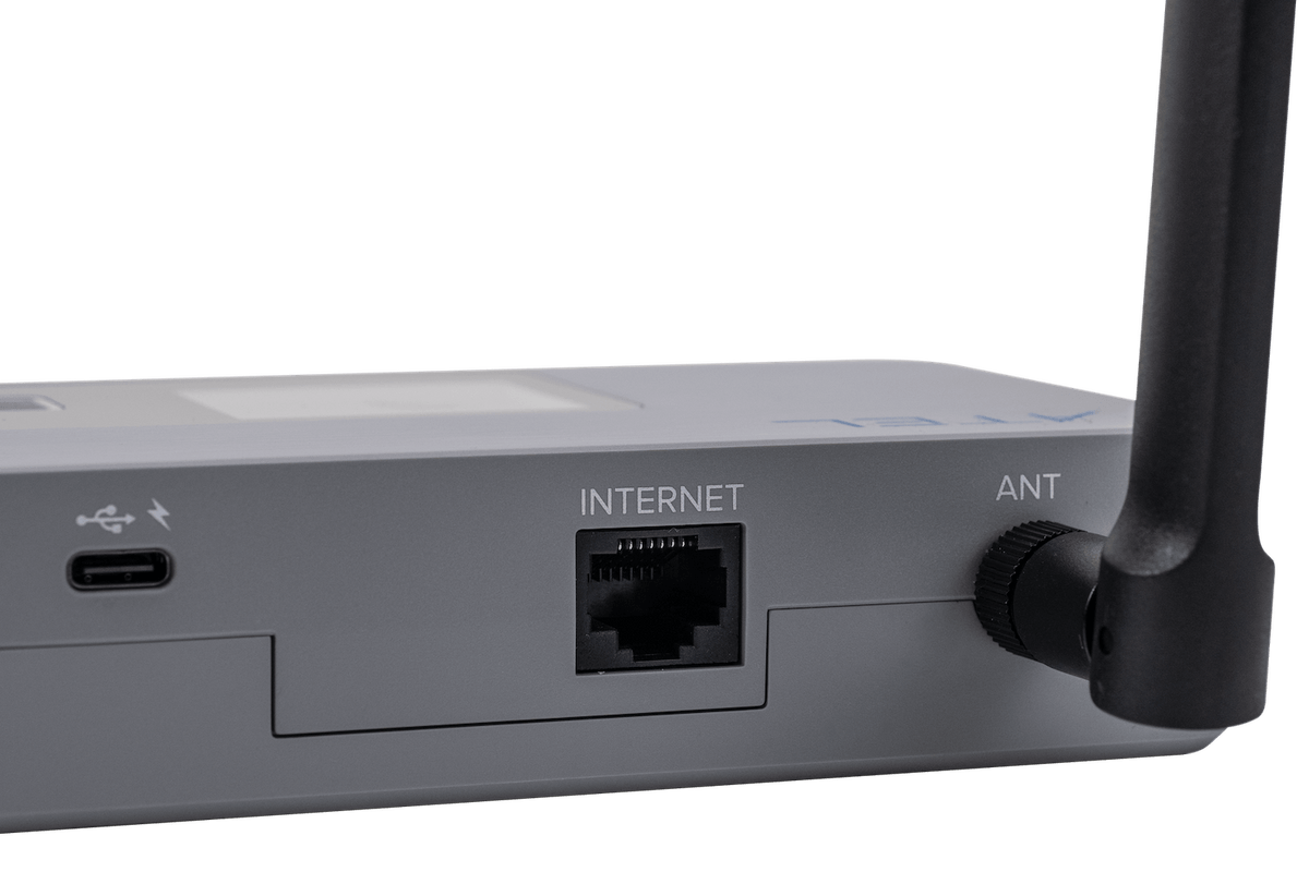 V810A 4G LTE Internet Gateway Fixed Wireless Access With 2500mAh Batte